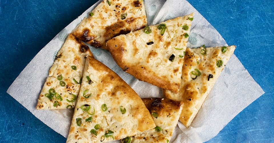 Chilli Garlic Naan – Indian and Bangladeshi Restaurace in Prague